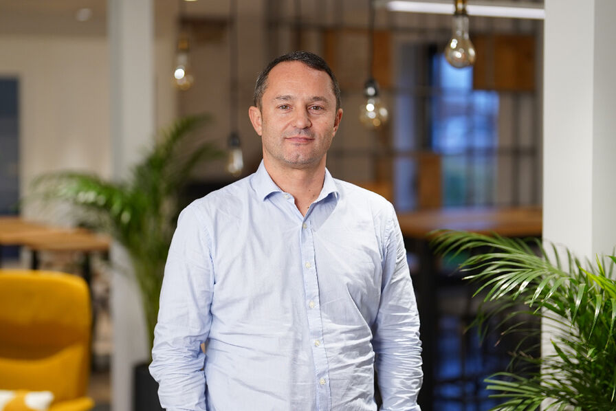 Romain Roulleau, un "dinosaure du web", à la tête du digital de ...