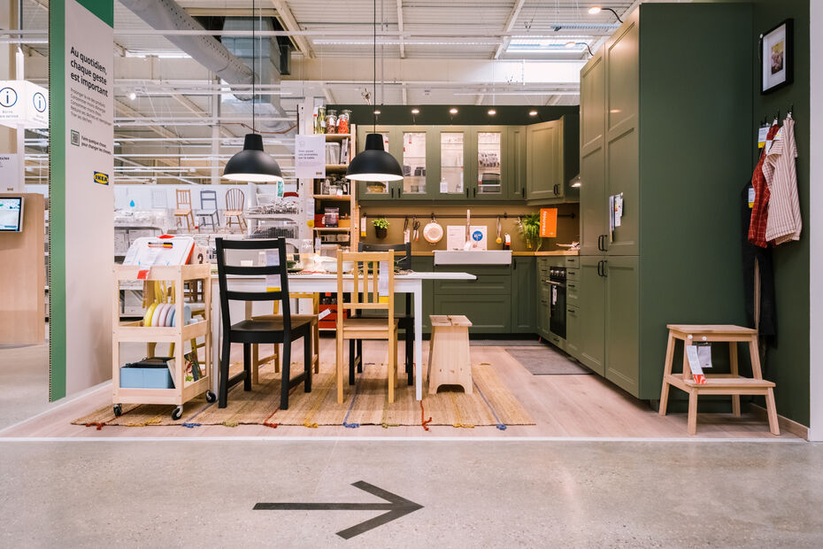 Avec "Ikea Compact" à Limoges, le géant du meuble en kit accélère son ...