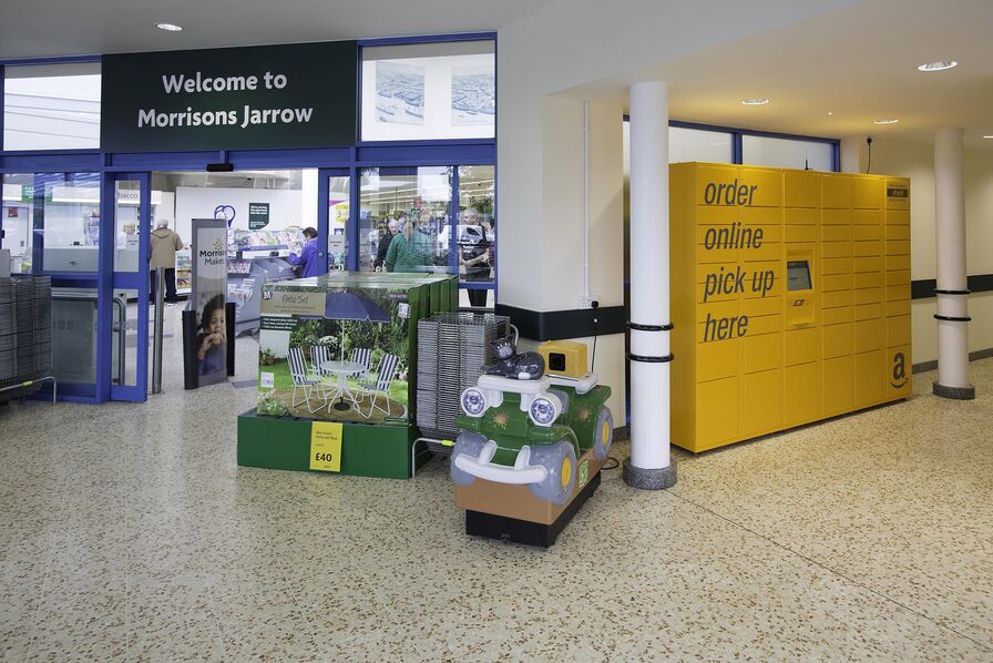 Des centaines de casiers Amazon débarquent dans les supermarchés Morrisons
