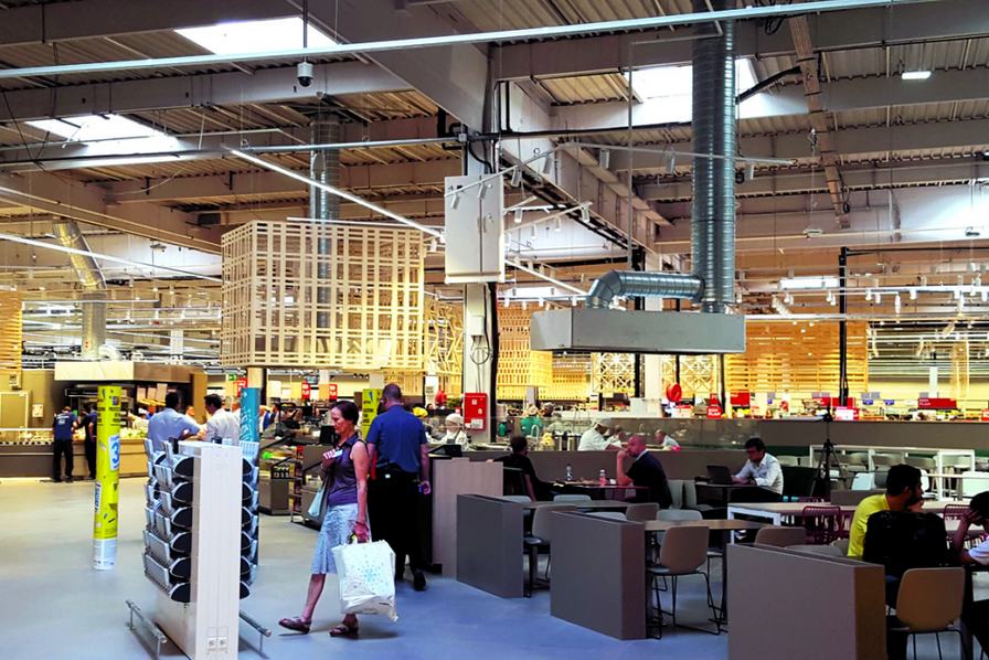 Carrefour dévoile son premier hypermarché au concept Next